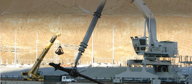 Hydronic Multifunctional Series Trash Rake - Lakeside Equipment Corporation