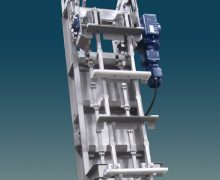 Raptor® FalconRake® Bar Screen - Lakeside Equipment Corporation